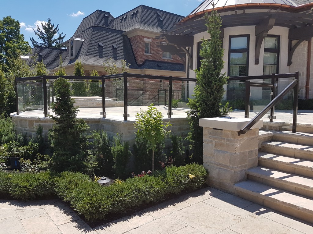 Glass Railings Showcase - Alumarail Manufacturing Inc.