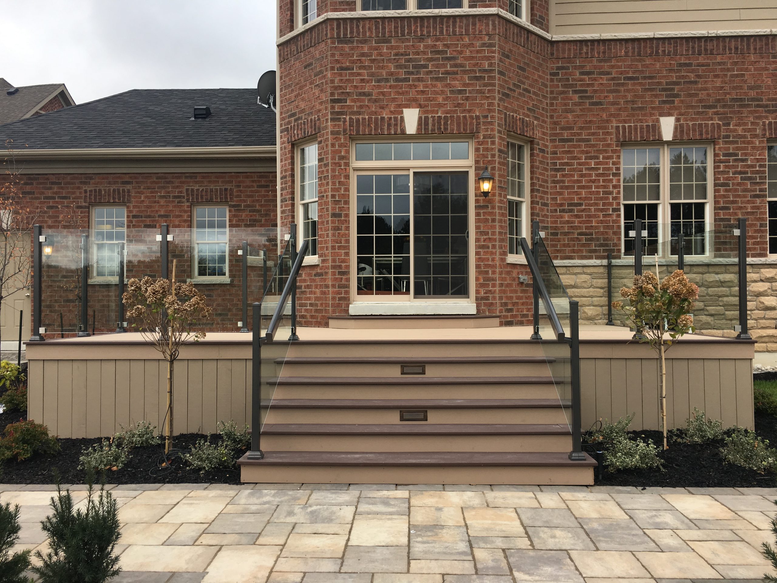 Aluminum Railing in Woodbridge | Alumarail Manufacturing Inc.